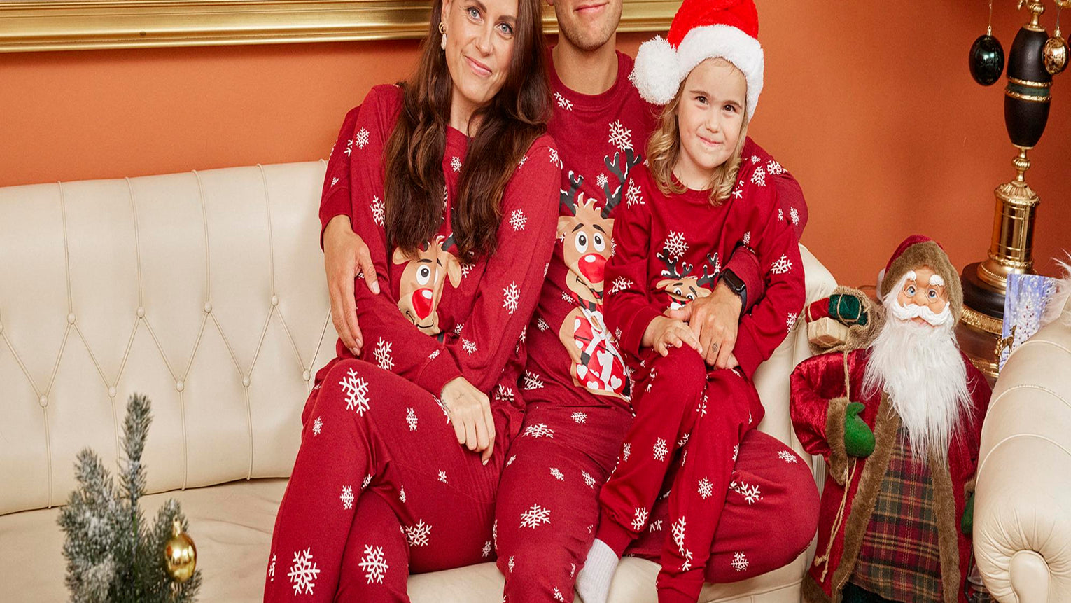 Christmas Pyjamas for Couples - Matching Styles, Fit Tips and Photo Ideas